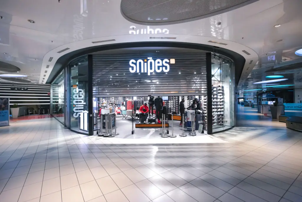 SNIPES vertraut auf Arvato als neuen Logistikpartner ab 2026